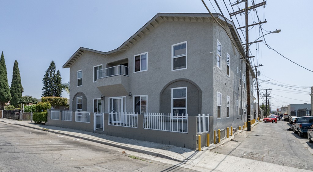16-Unit Apartment Building - Major Properties